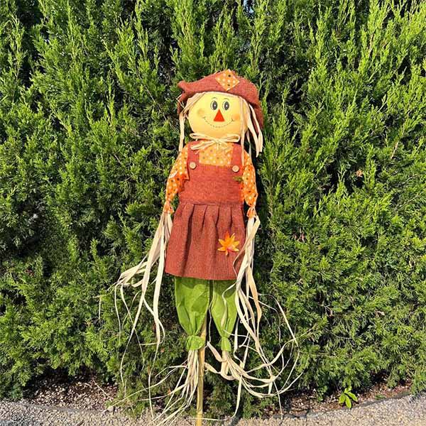 Scarecrow on a Pole – 60”